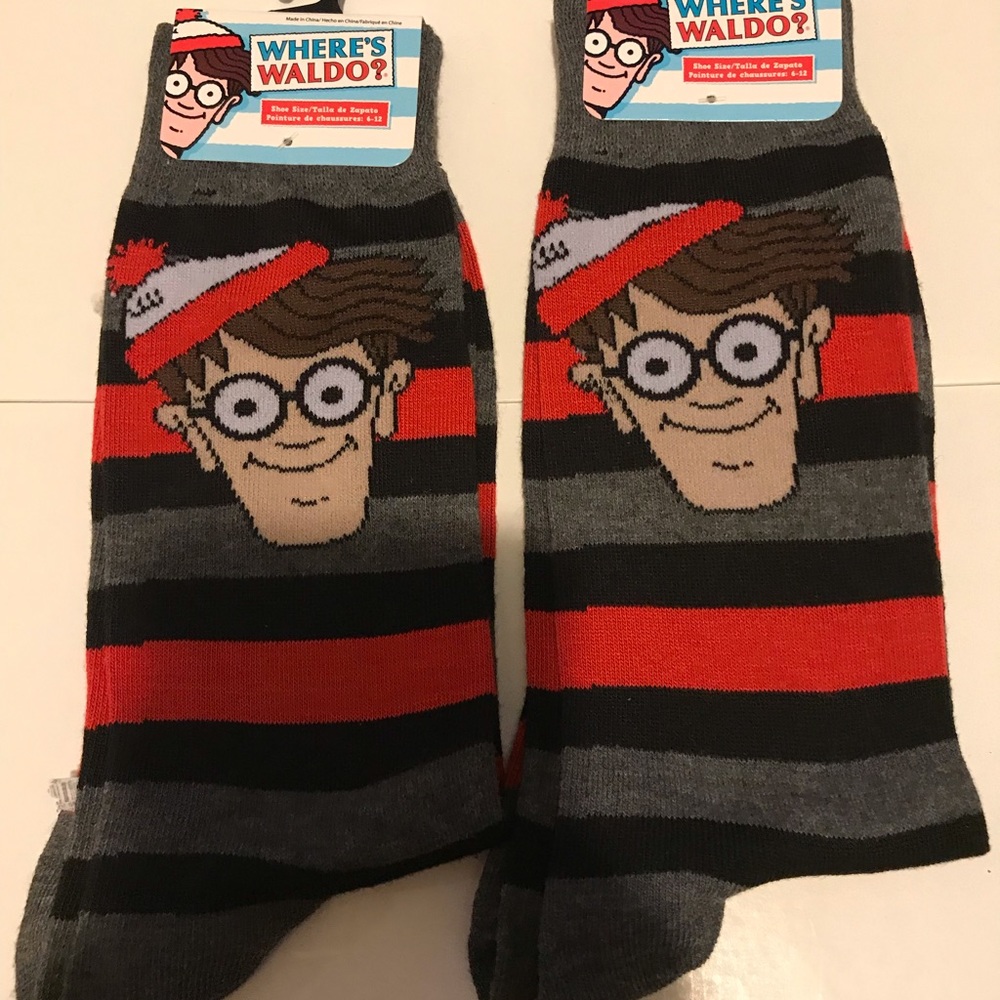 Wheres Waldo Crew Socks. Two Pairs. Adult 6-12 - Gem